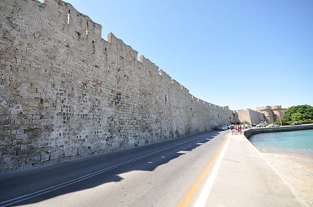 The Gates in Rhodes - Guide To The Medieval Splendor